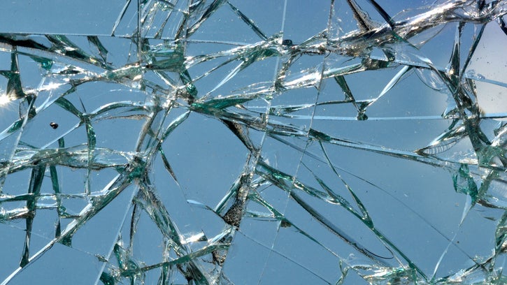 2 dead, 2 injured in northern Minnesota crash, sheriff's office says