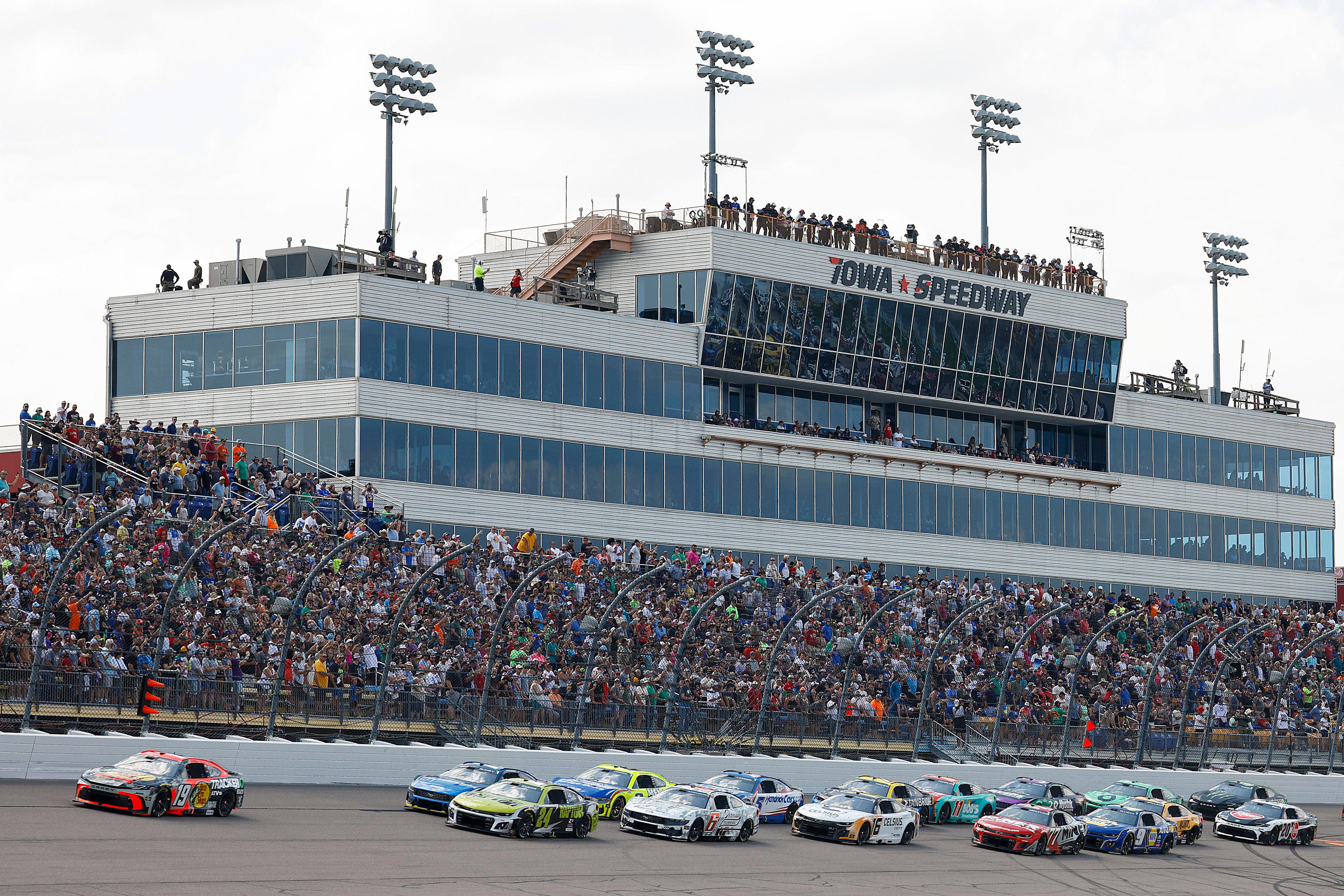 NASCAR Cup Series race at Iowa: Live updates, highlights, leaderboard ...