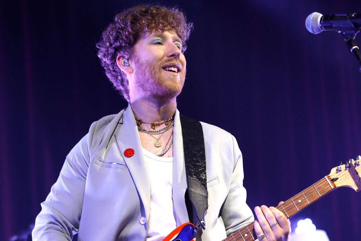 Singer Cancels Tour, Admits It's Due to Poor Ticket Sales