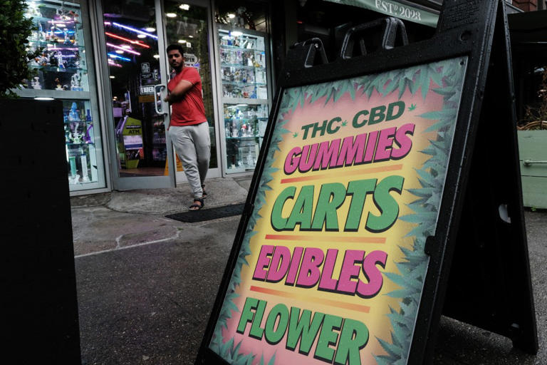 Pot peddler forced to abruptly yank plan for NYC shop over latest state ...
