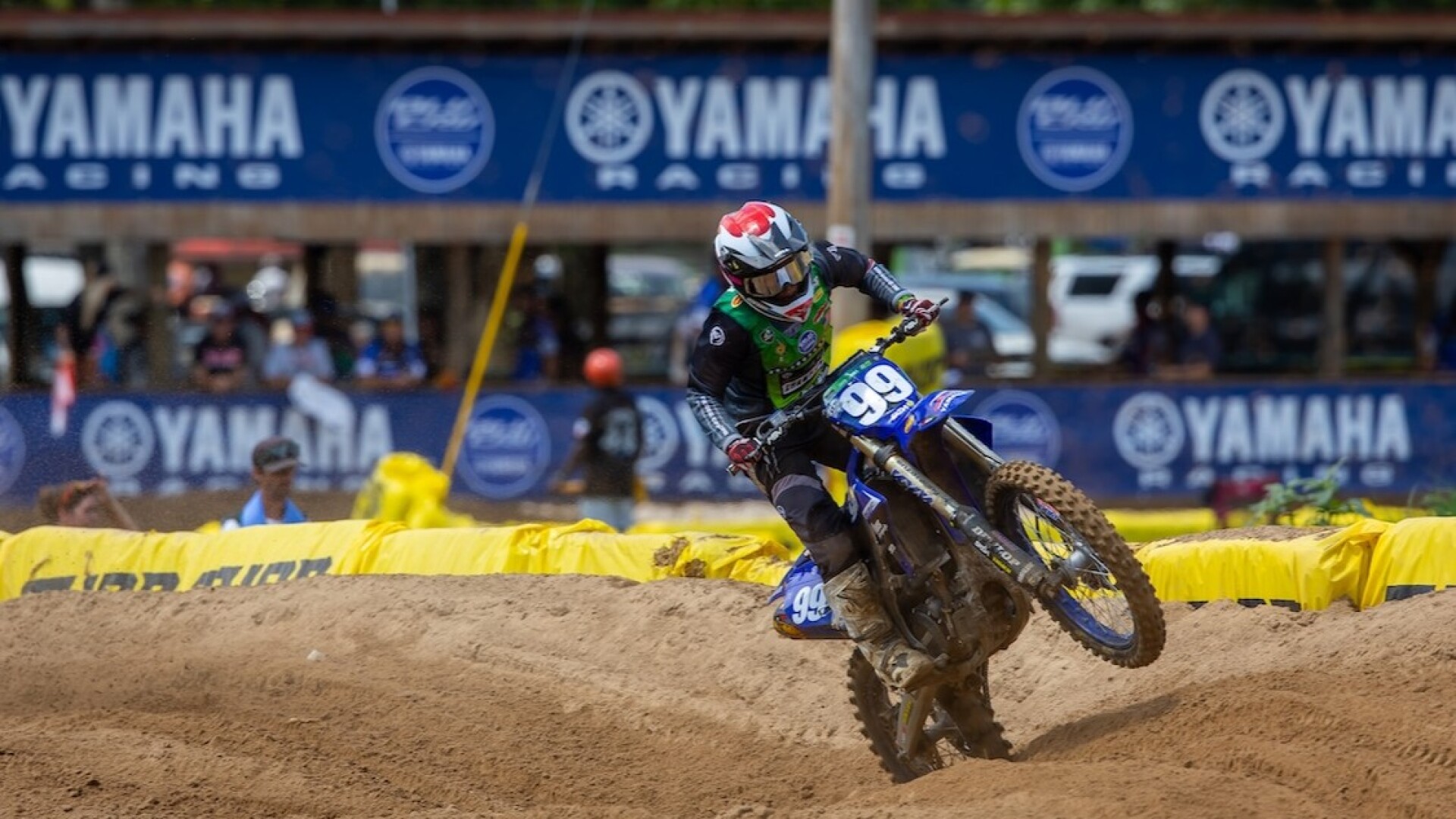 Lachlan Turner sweeps Women's division for first Loretta Lynn's title