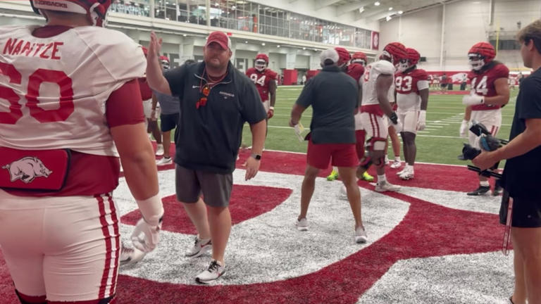 WATCH: Arkansas Razorbacks Fall Camp, Practice 3