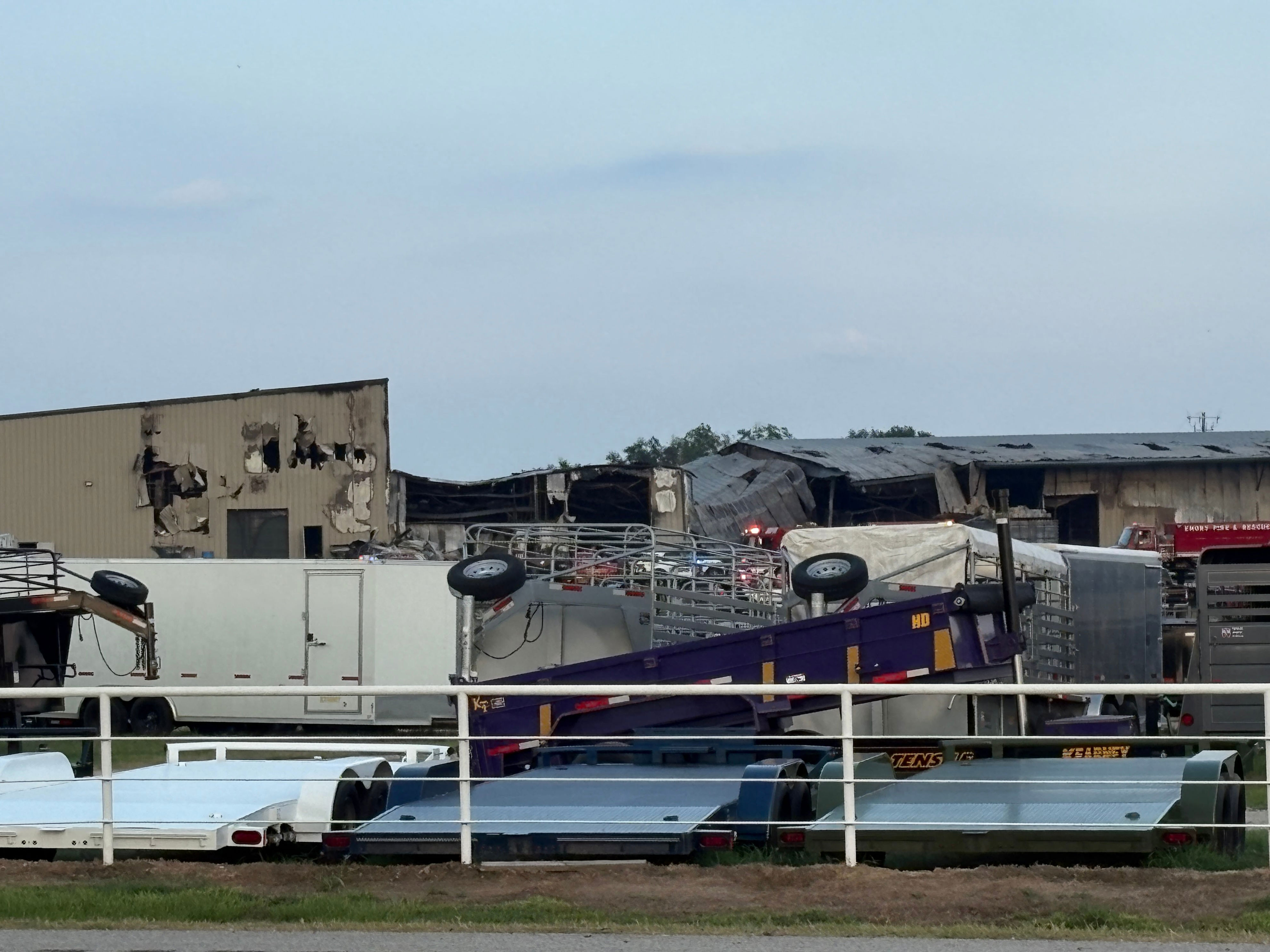 Multiple crews respond to fire at business in Emory