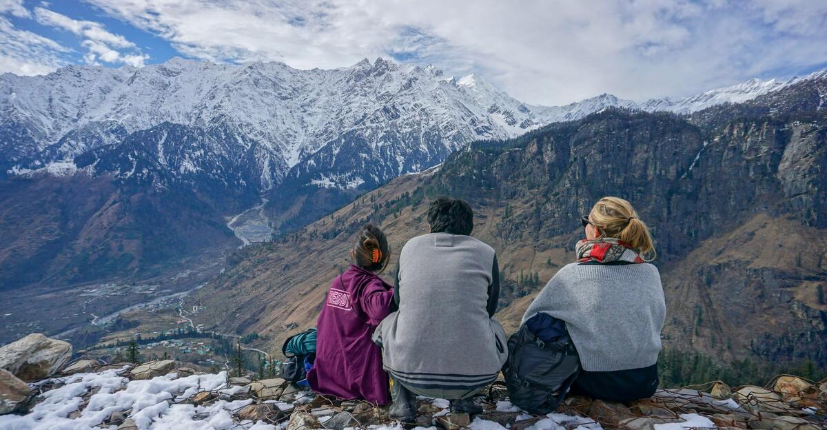 16 Fun and Easy Hikes for Families