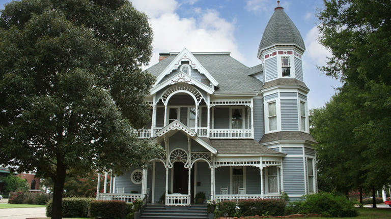 The Oldest City In Texas Is A Friendly Charmer With Natural Beauty ...