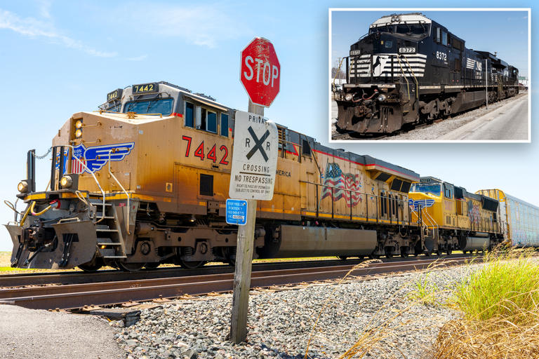Shippers urge regulators to block Union Pacific-Norfolk Southern deal: FT