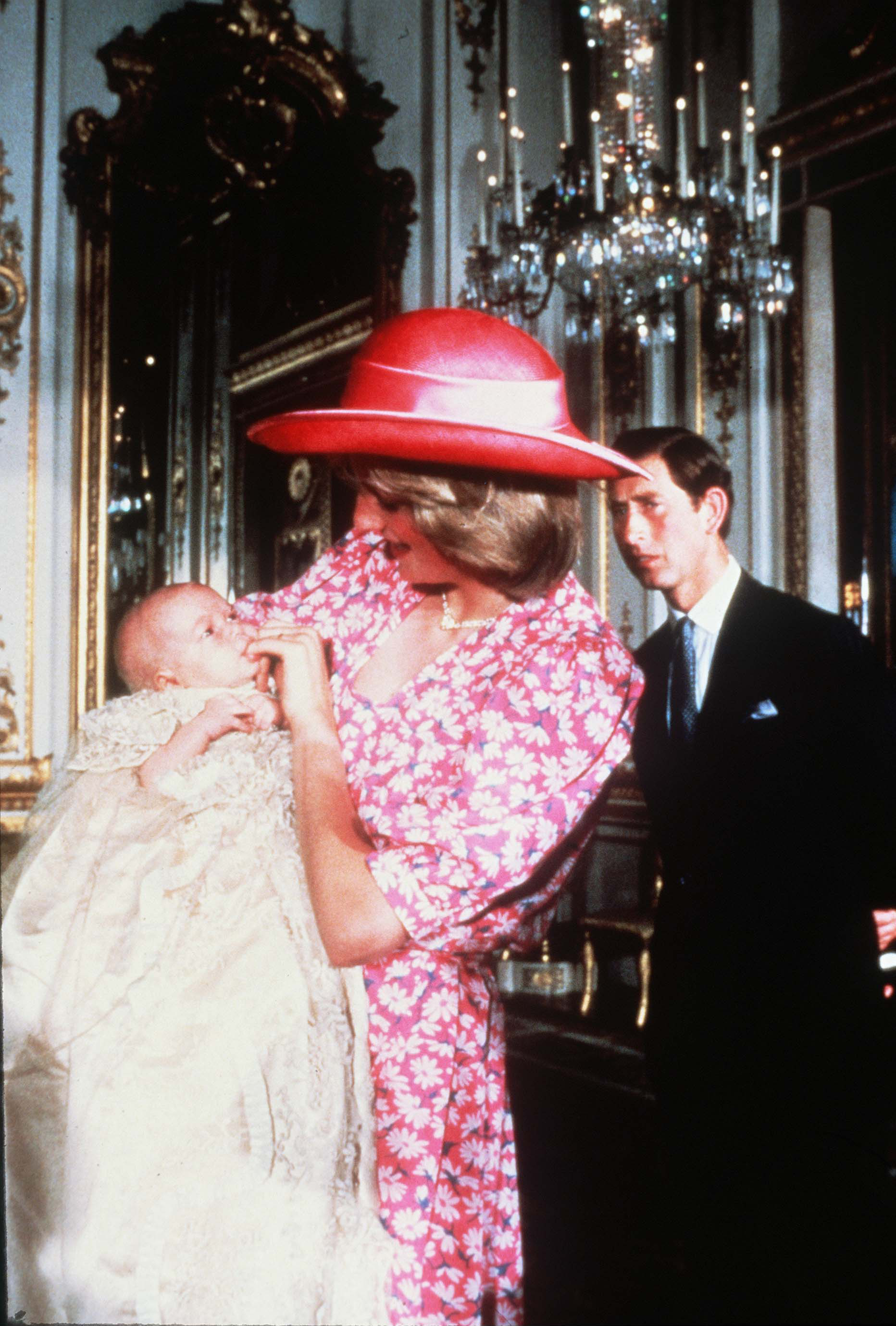 Why Princess Diana "Felt Desperate" at Prince William's Christening in ...