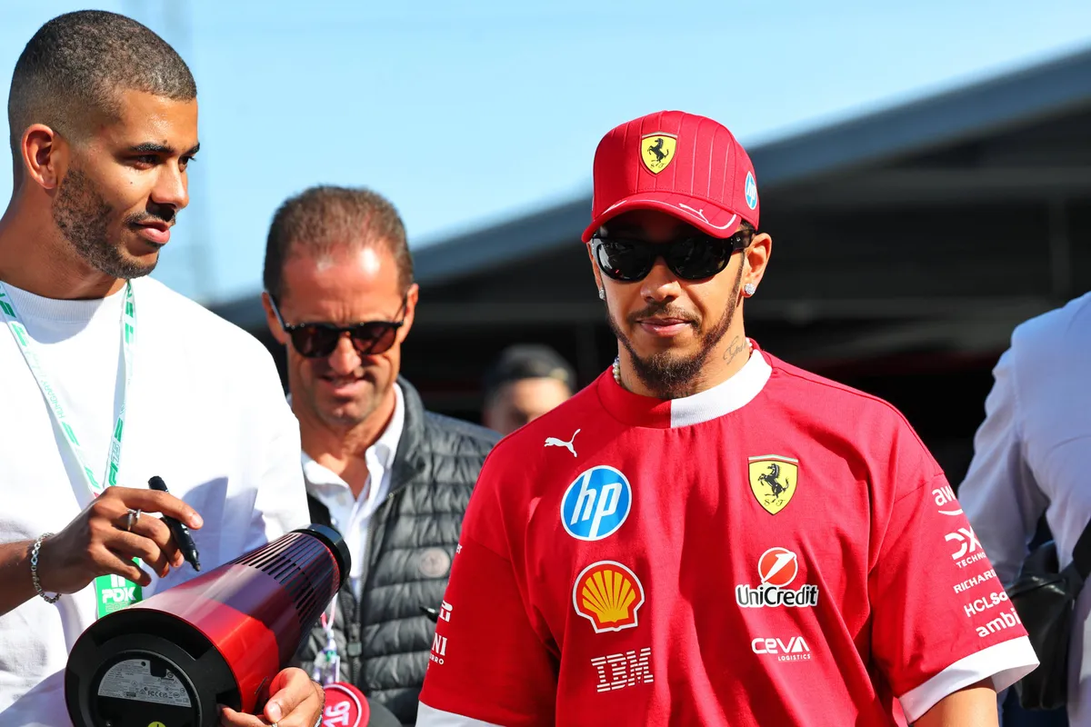 Wolff defends Hamilton against his 'I'm useless' comments