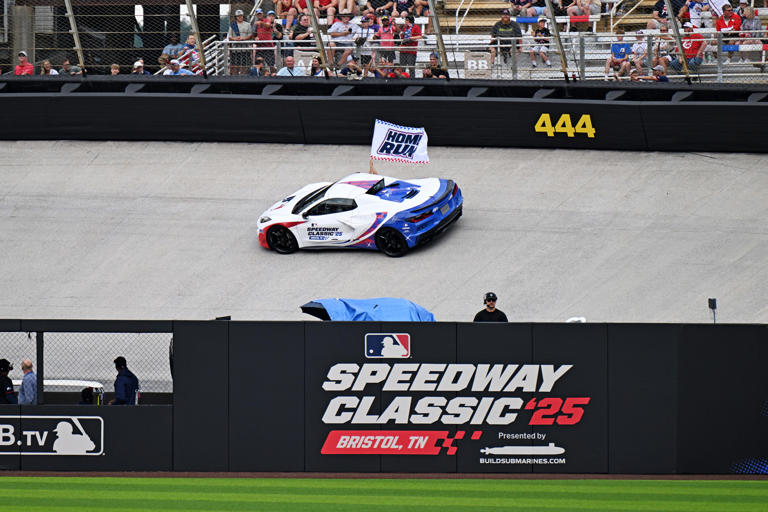 Speedway Classic replay: Cincinnati Reds fall to Braves at Bristol ...