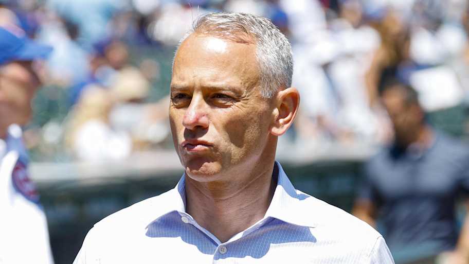 Cubs Should Avoid Reunion With Recently Released Former All-Star Pitcher