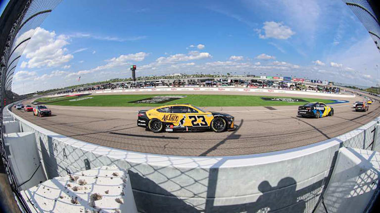 Wallace Makes Up Two Laps, Gains 26 Spots in Final Run to Finish 6th