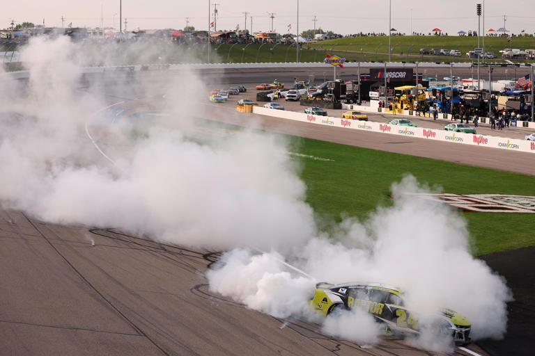 NASCAR takeaways: William Byron finally has enough fuel for first win ...