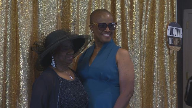 Robinson Community Learning Center hosts senior prom