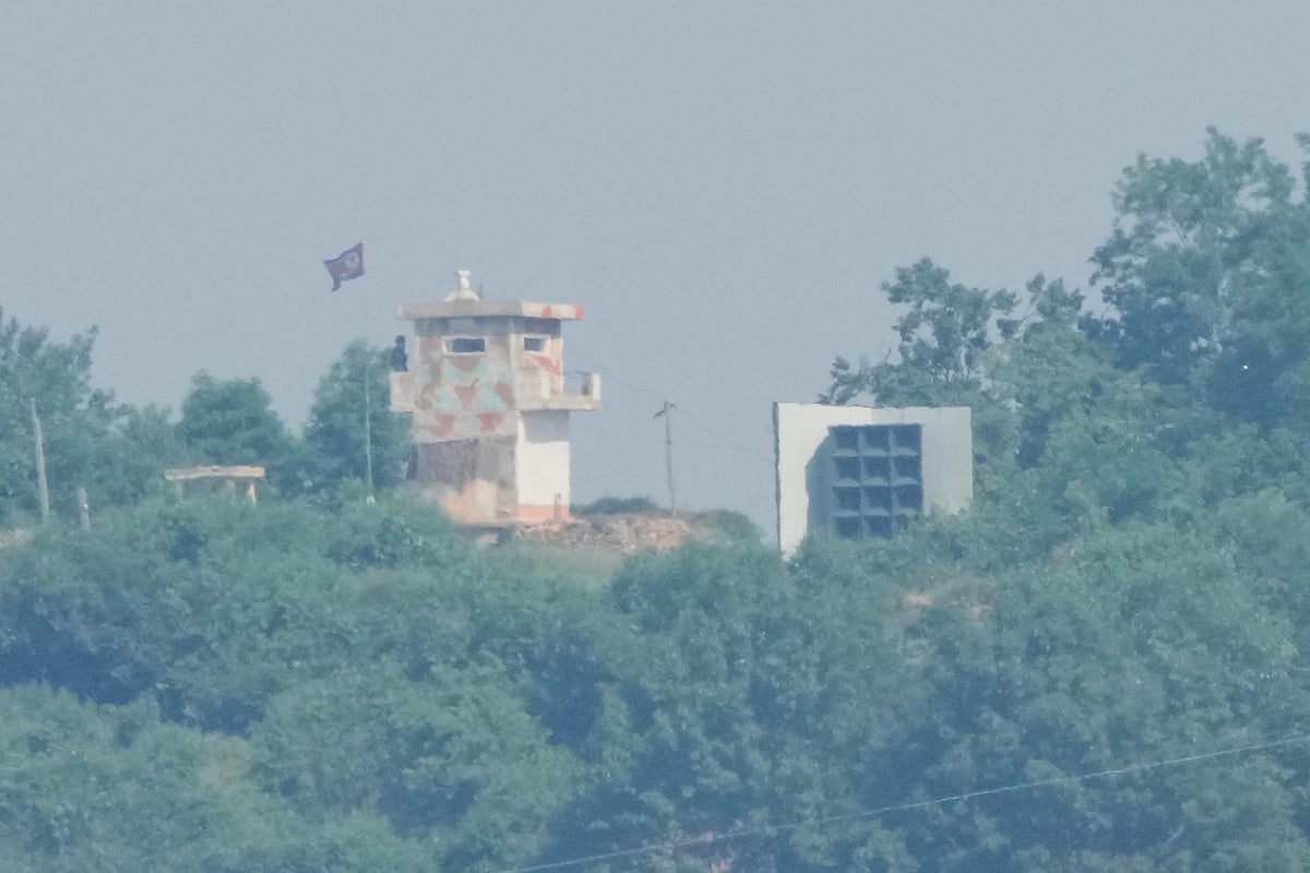 South Korea claims North Korea has removed speakers from tense border