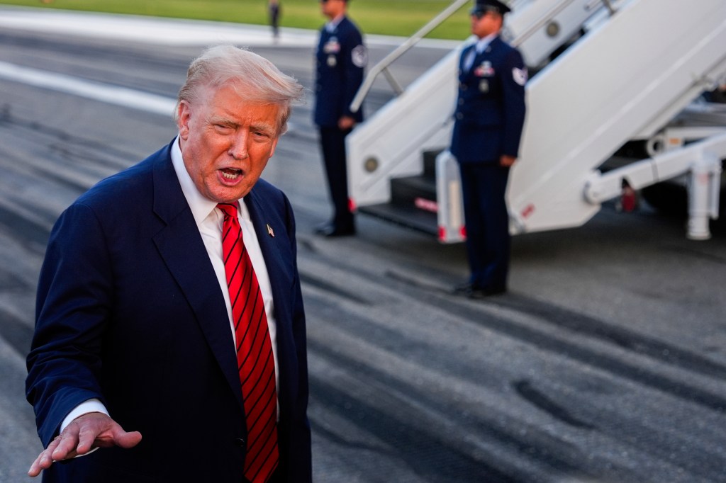 Trump praises Sydney Sweeney after learning she’s a registered ...