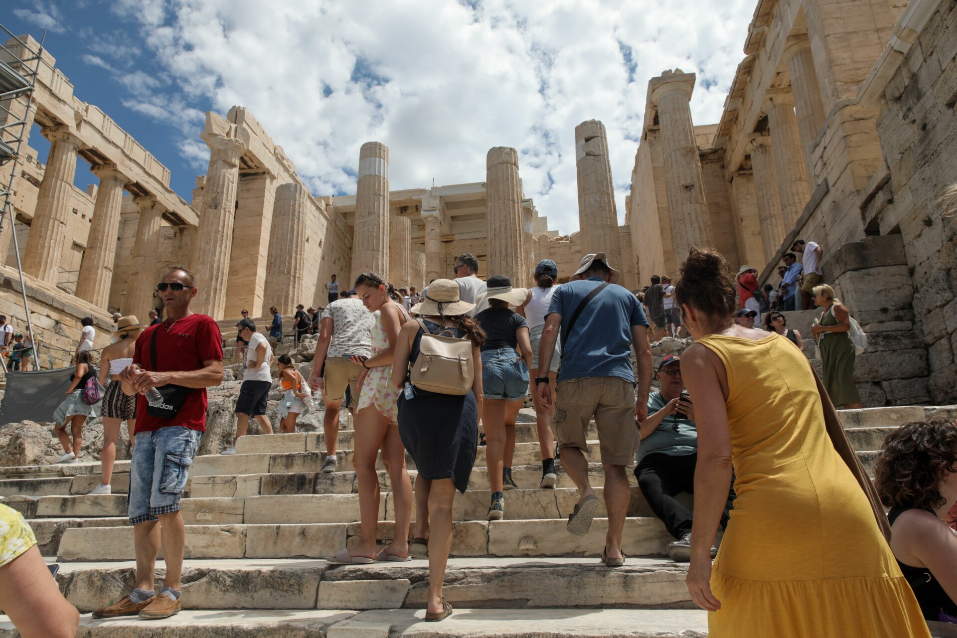 ΤτΕ: Ξεπέρασαν τα 35 εκατ. οι τουρίστες στην Ελλάδα