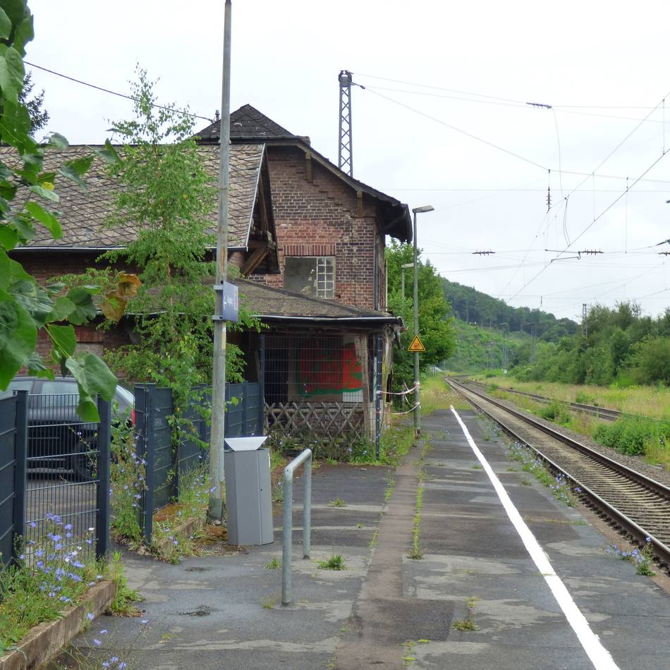 Der Bahnhof in Bengel: Ein Lost Place mit Gleisanschluss (Fotos)