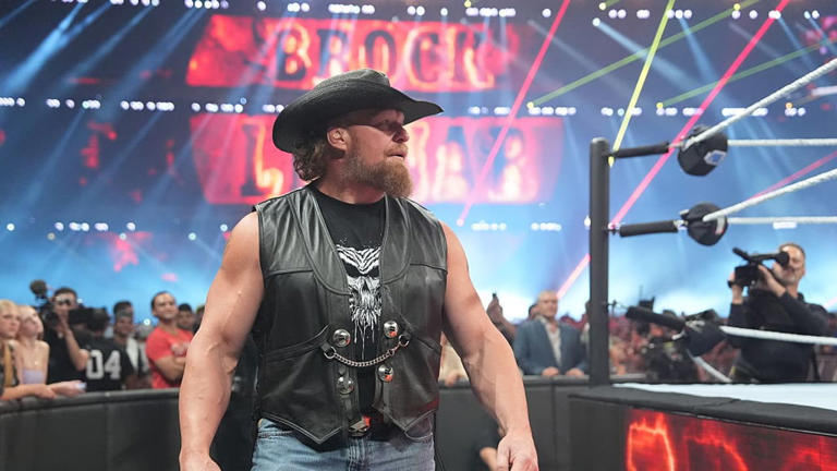 4 explosive twists likely on WWE RAW before Elimination Chamber 2026 ...