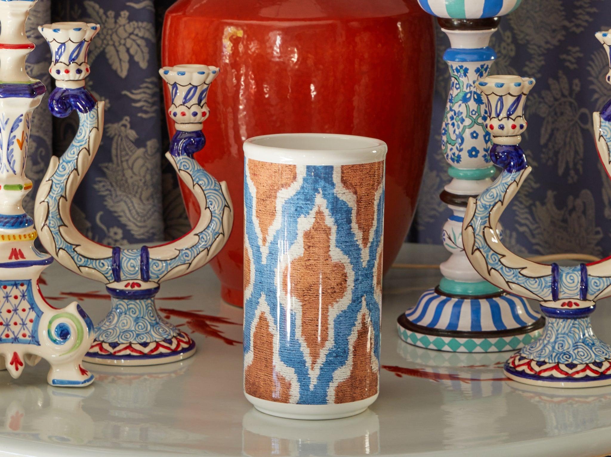 Ideas y trucos expertos para decorar con jarrones en cualquier estancia