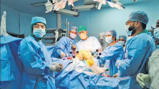 Sassoon Hospital doctors perform robotic-assisted total knee ...