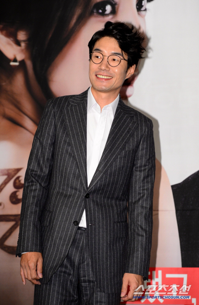 Actor Song Young-gyu found dead in the vehicle...Sad news only two ...