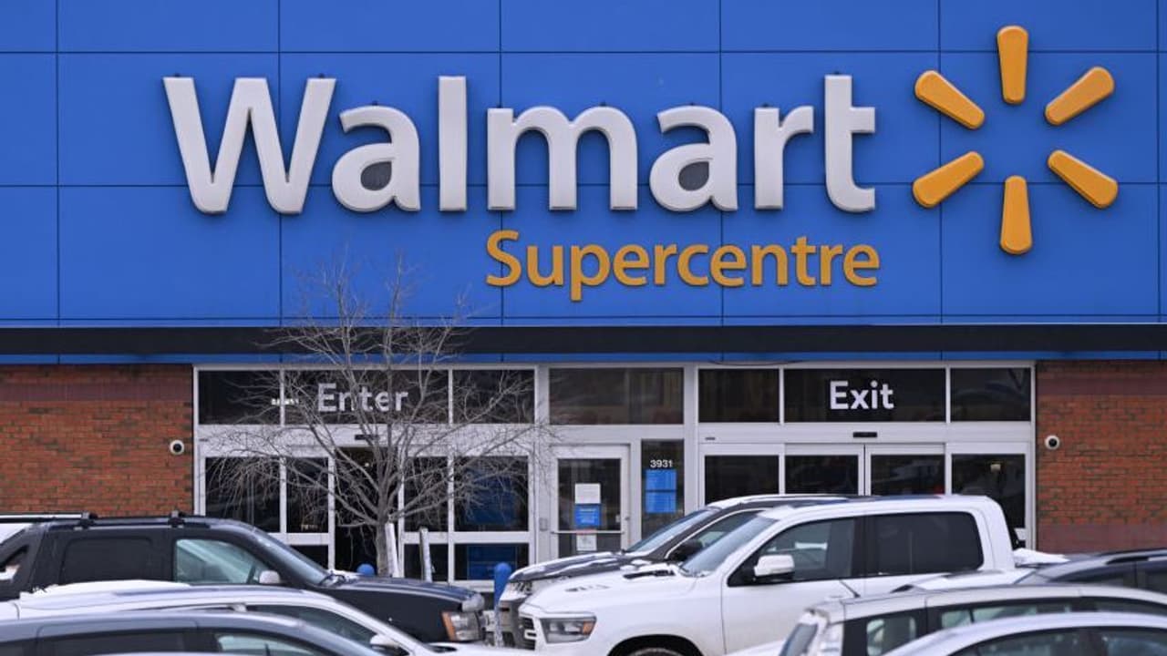 Walmart Notches Third Weekly Gain As Tariff Jitters Cool Retail Buzz ...
