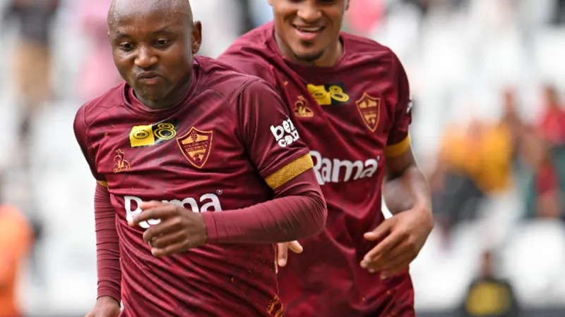 Stellenbosch FC coach Steve Barker expecting 'big things' from two-goal ...