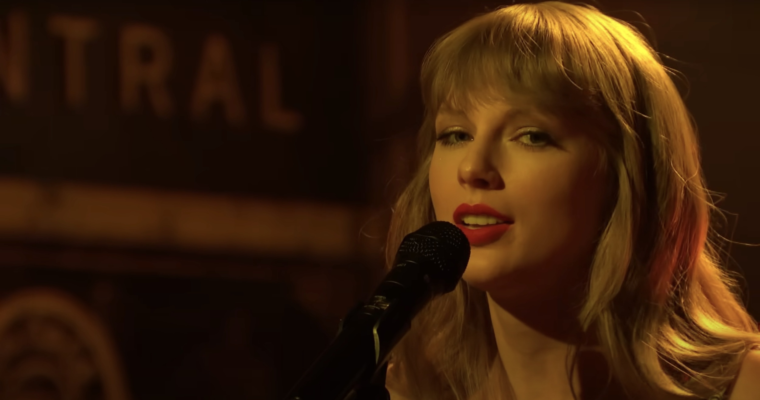 25 captivating live performances you can watch on YouTube right now