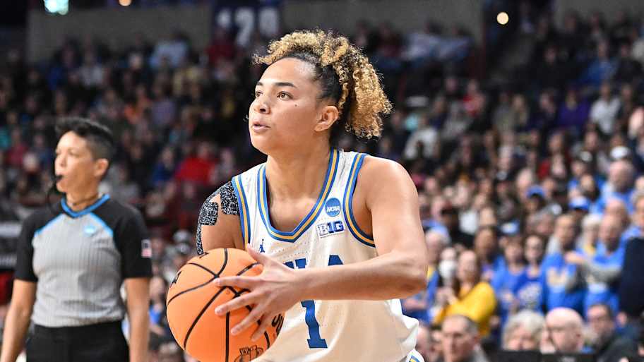 Big Ten Commends UCLA WBB Star for Sportsmanship
