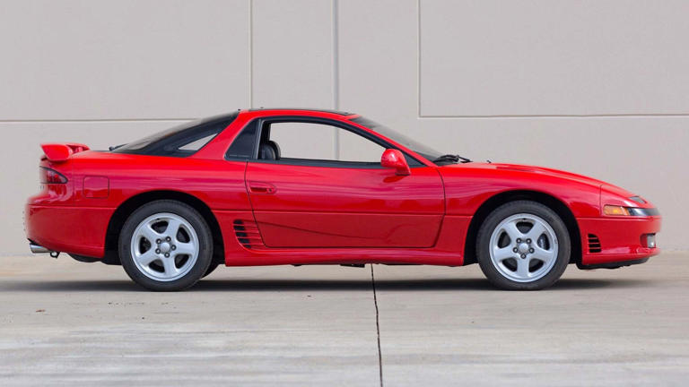 The Mitsubishi 3000GT VR-4: A Forgotten JDM Phenom