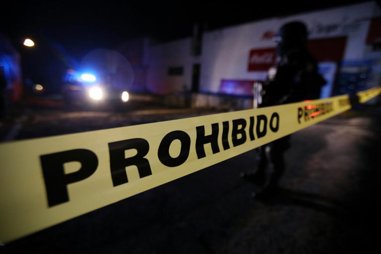 Seven inmates killed, 11 injured in Mexican prison riot