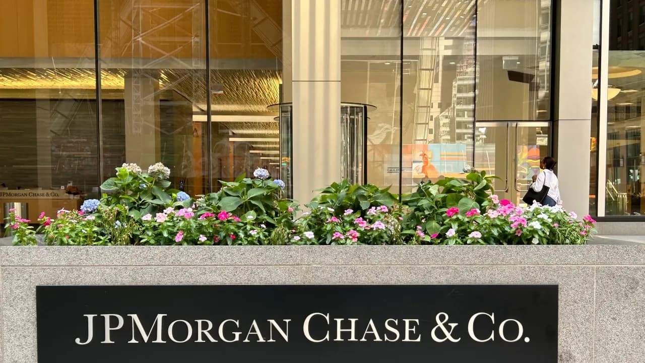 JPMorgan Teams Up With BUX To Offer Active ETFs To European Customers ...