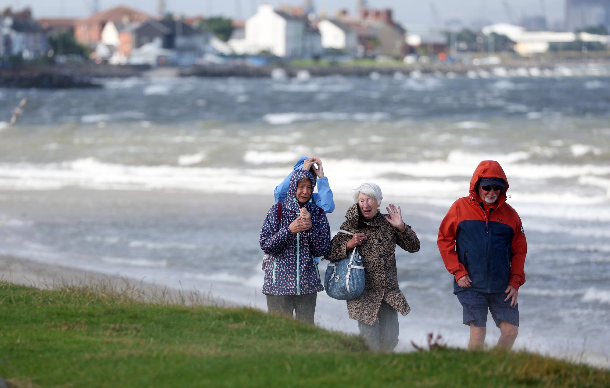 WATCH: See Storm Floris arrive in Portstewart as a Yellow weather ...