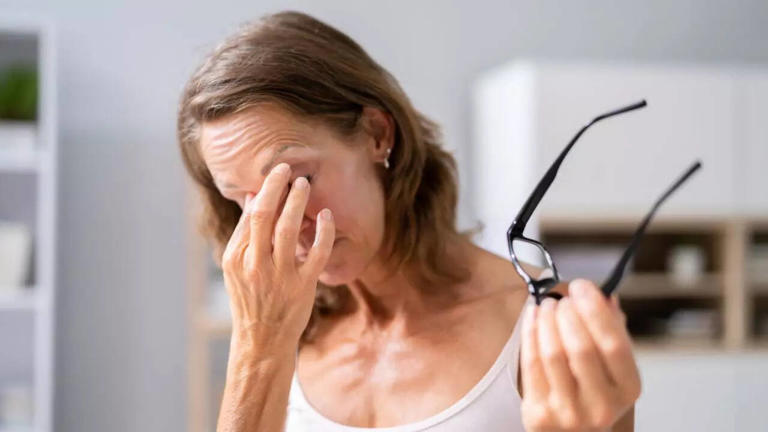 Don’t ignore these 5 eye symptoms, as they could point to kidney disease