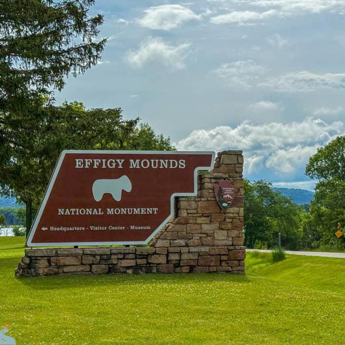 Exploring Effigy Mounds National Monument (North Unit)