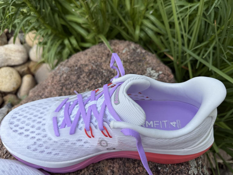 Saucony Kinvara 16 Review | Beats Every Other Lightweight Running Shoe