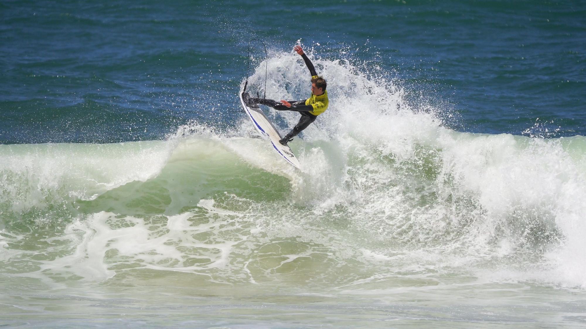 Lost Shore coaches help Scotland to best finish in surf competition