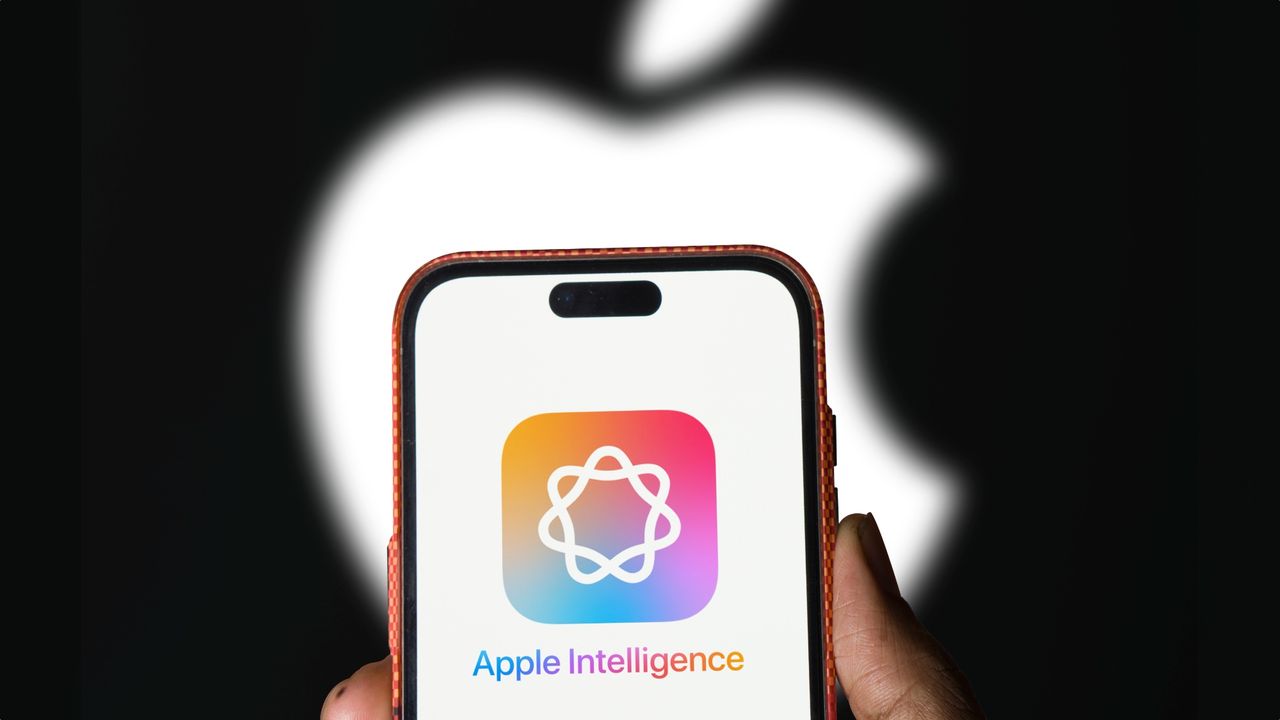 Apple Intelligence's future uncertain following big leadership changes ...