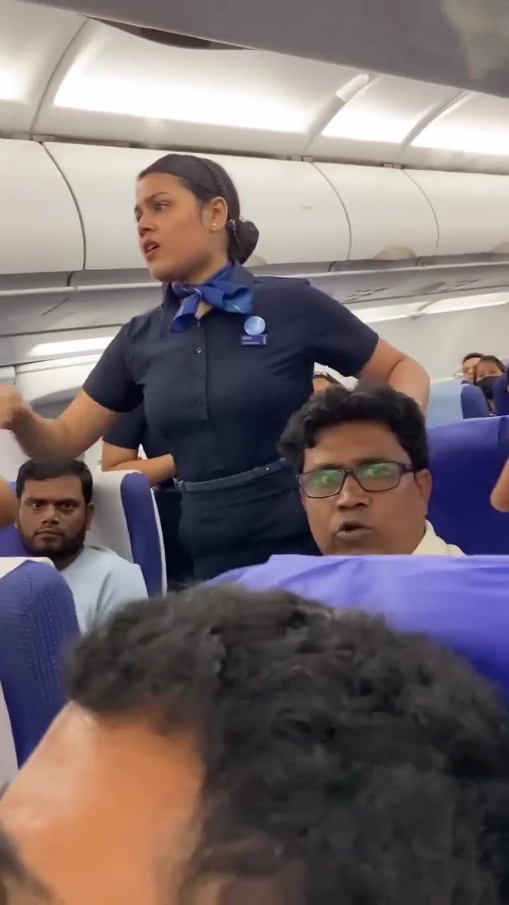 Plane passenger blasted for slapping man amid a panic attack in wild ...