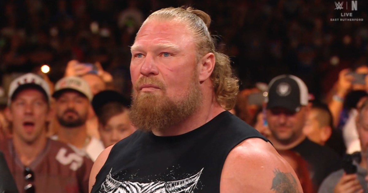 Brock Lesnar Rips His Pants Attacking Ron Cena On WWE SmackDown