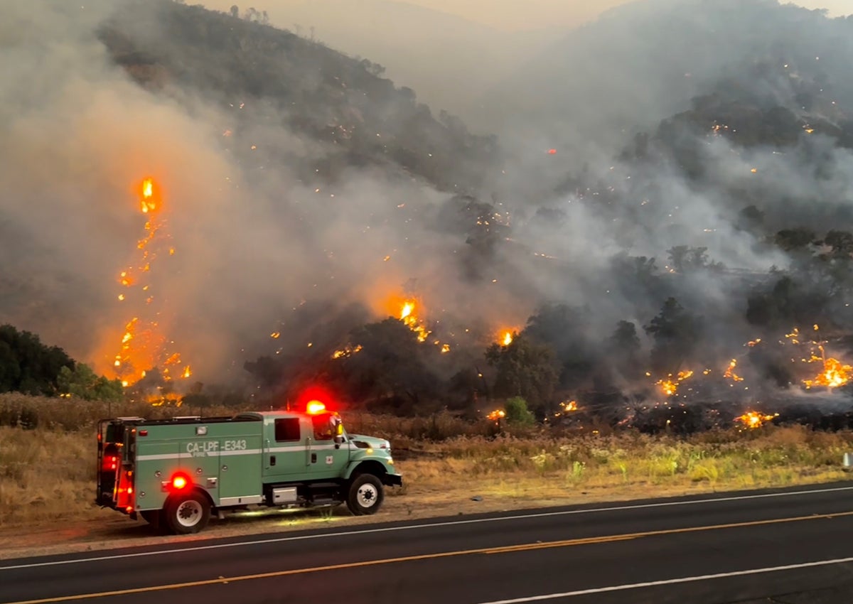 Gifford Fire destroys 72,000 acres as high wind warnings raise fears ...