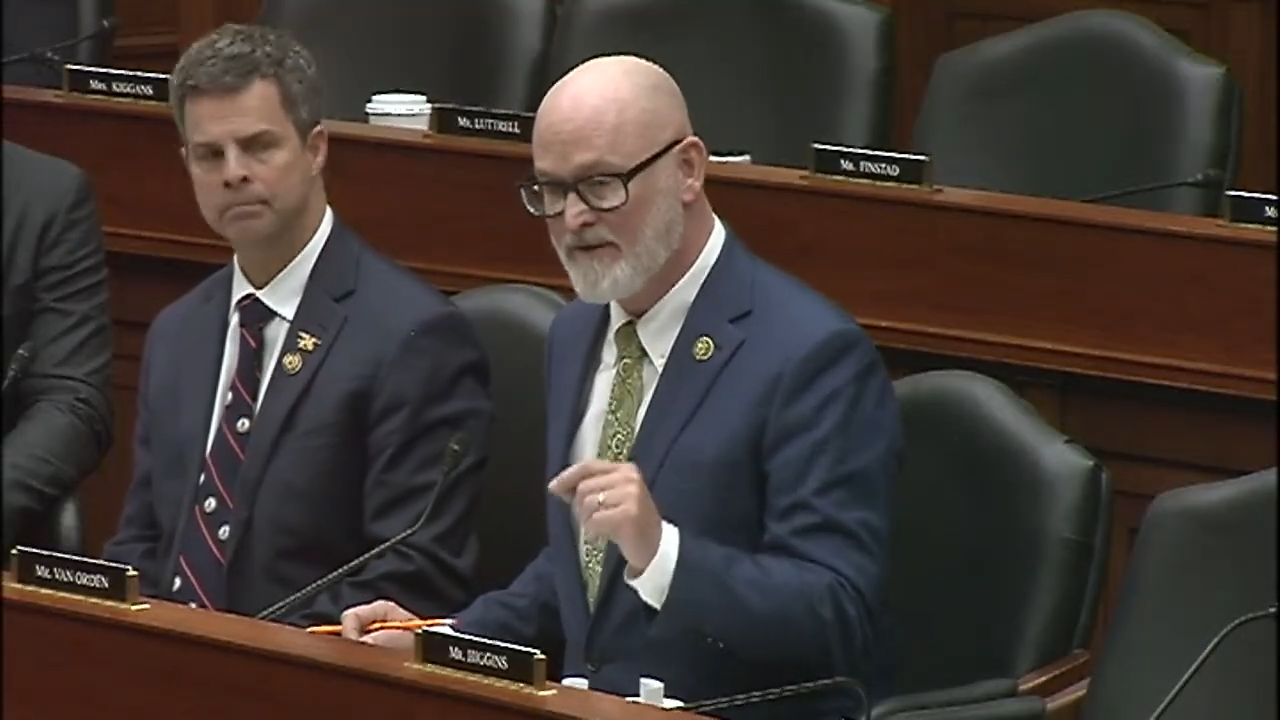 'Come Back Here And Apologize': GOP Rep. Derrick Van Orden Gets ...