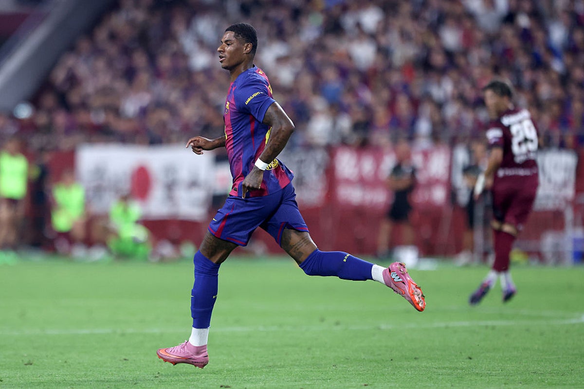 Marcus Rashford scores first goal for Barcelona in 5-0 rout