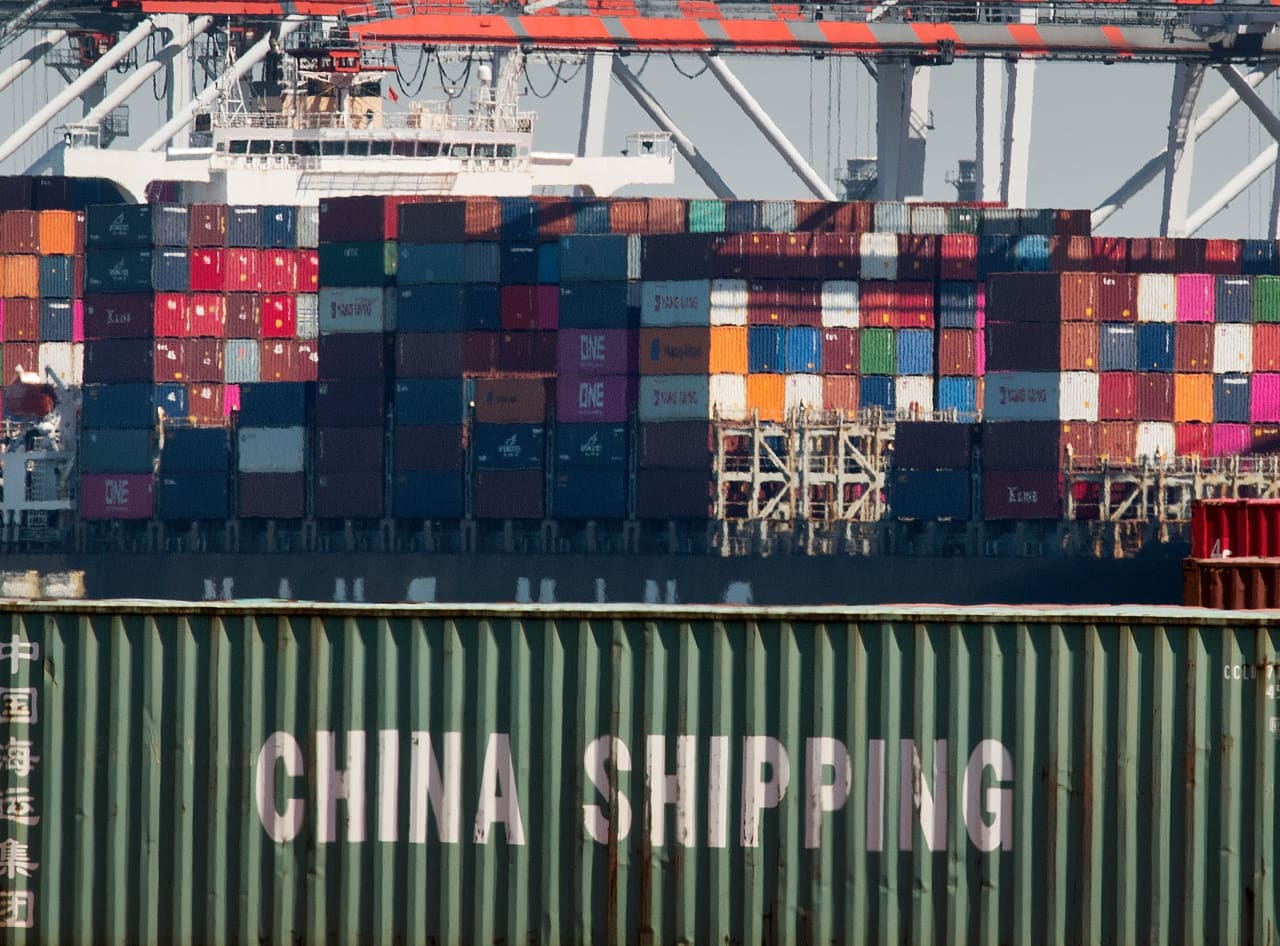 Trump Threatens Higher Tariff Rates on India Over Russian Oil