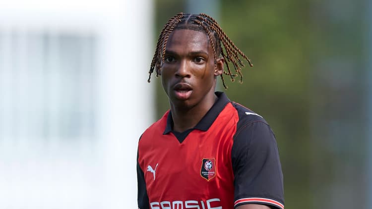 Fabrizio Romano transfer news: Chelsea signing, Man Utd offer, Alvarez ...