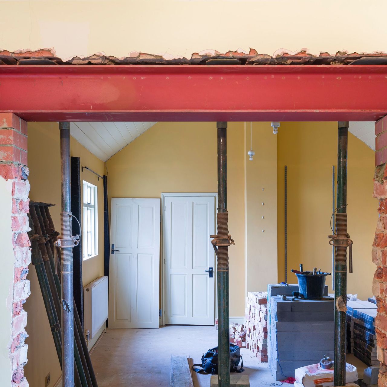 Building pros explain what a load-bearing wall actually is and why you ...