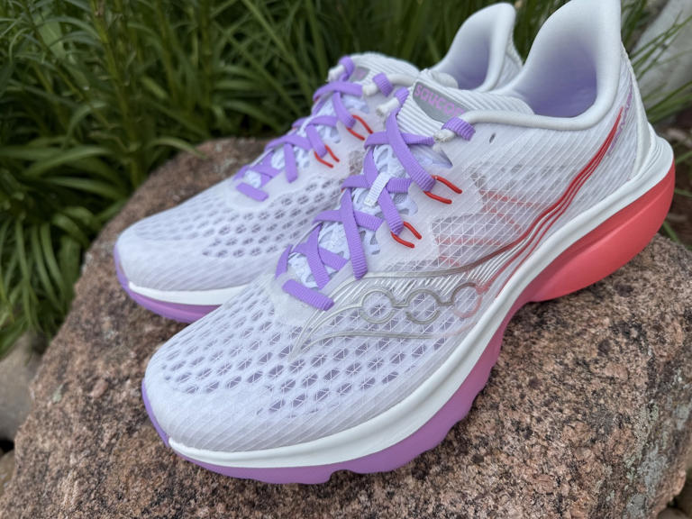 Saucony Kinvara 16 Review | Beats Every Other Lightweight Running Shoe