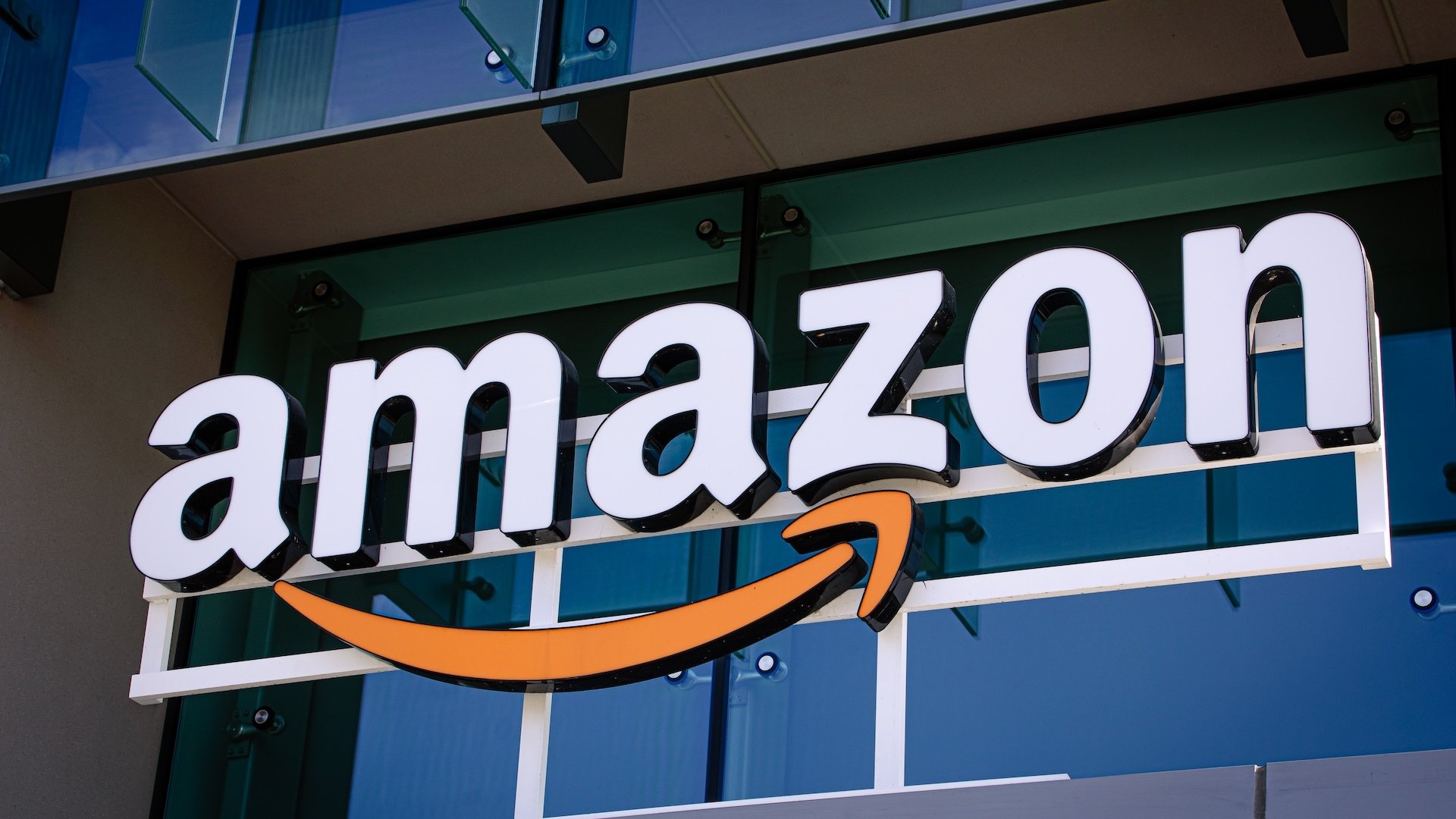 That Amazon Text Offering You a Refund Is a Scam