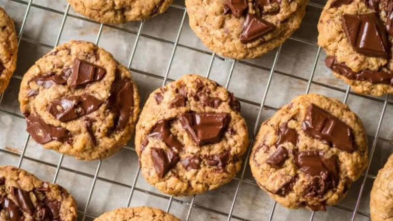 National Chocolate Chip Cookie Day: Sweet deals to celebrate with (and ...