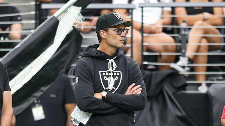 The Stunning History Behind Tom Brady's Relationship With Raiders